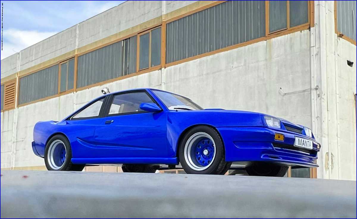 MB-TuningCars - 1:18 Opel Manta B Mattig WIDEBODY BLUE EDITION mit OVP